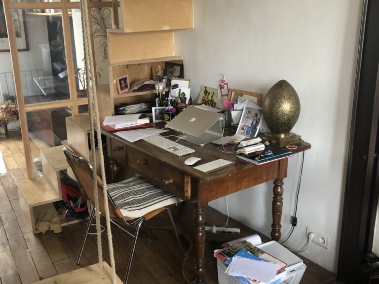 Bureaux d'écrivains. Archives - Grégoire Delacourt.